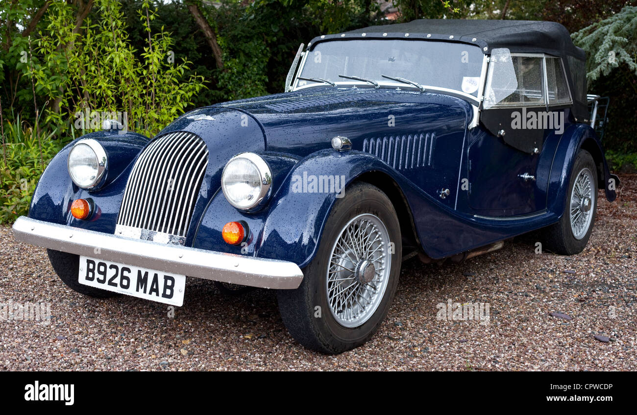 Dark blue morgan roadster hi-res stock photography and images - Alamy