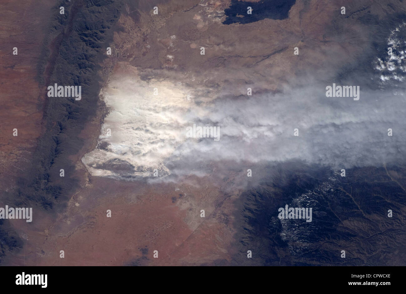 White sands national monument aerial hi-res stock photography and ...