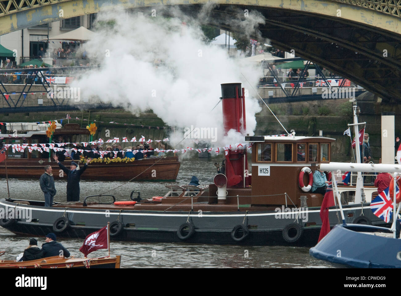 River steam boat hi-res stock photography and images - Alamy