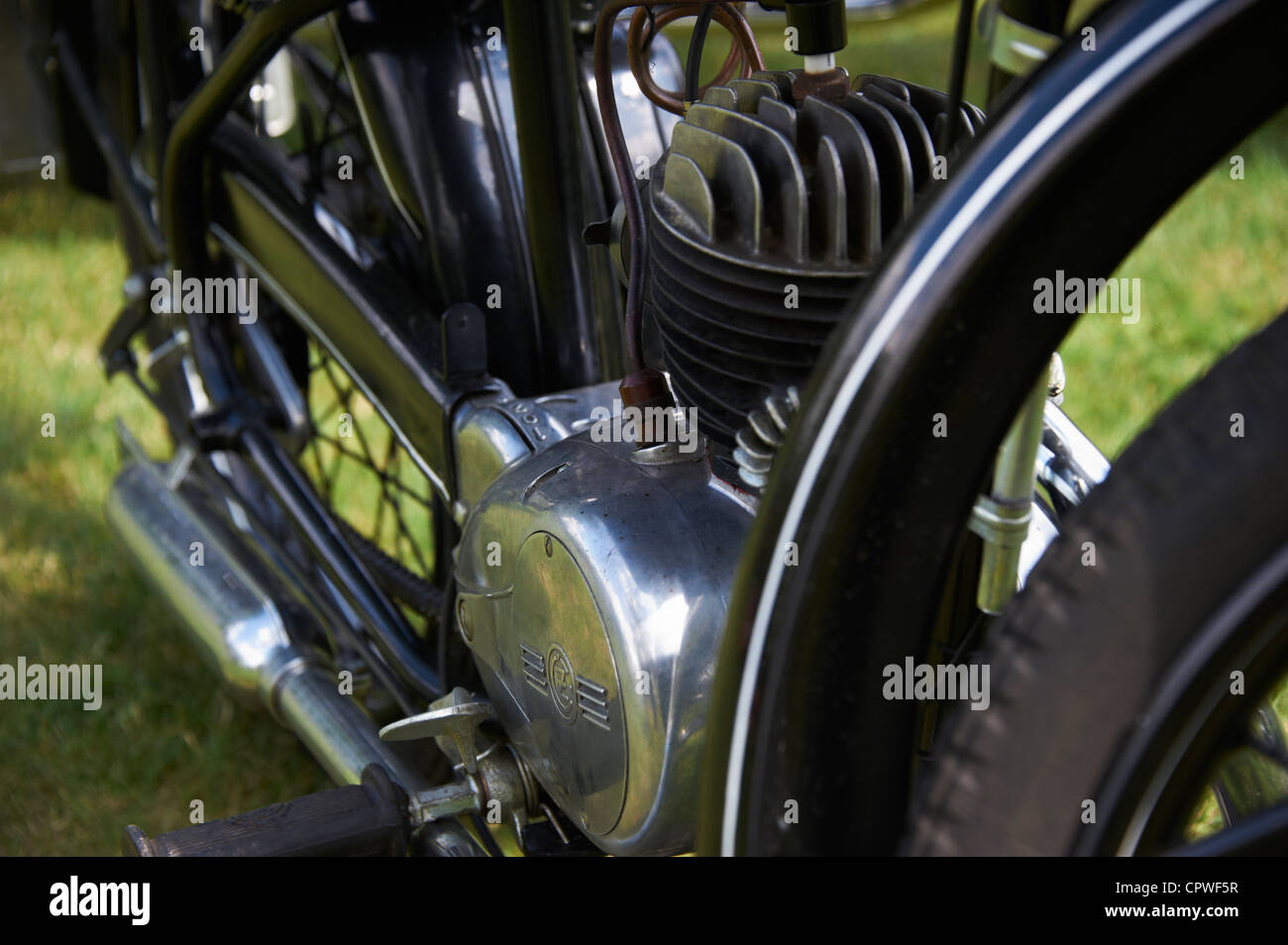 Close up of classic vintage veteran motorbike Stock Photo - Alamy