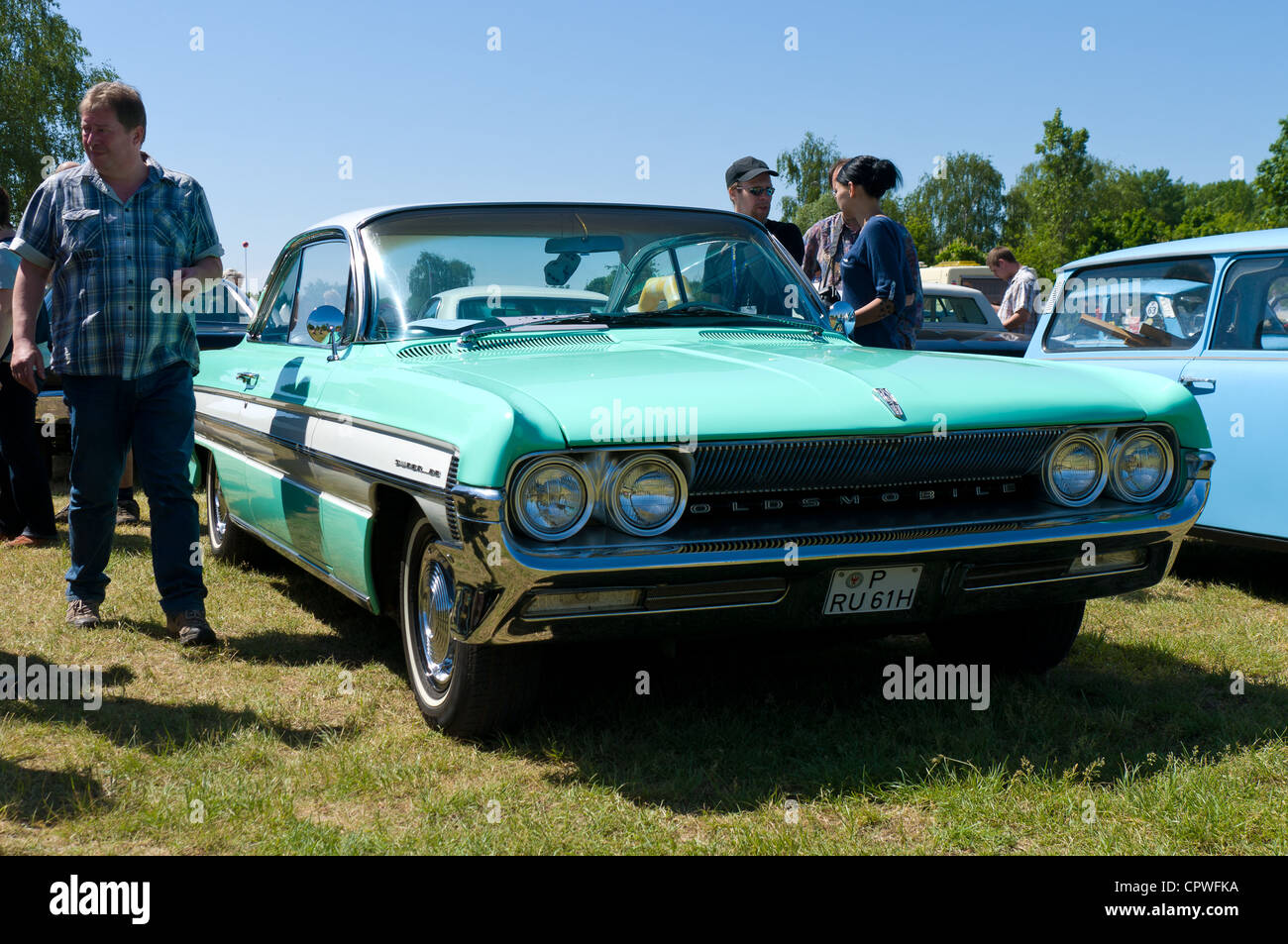 Oldsmobile 88 hi-res stock photography and images - Alamy