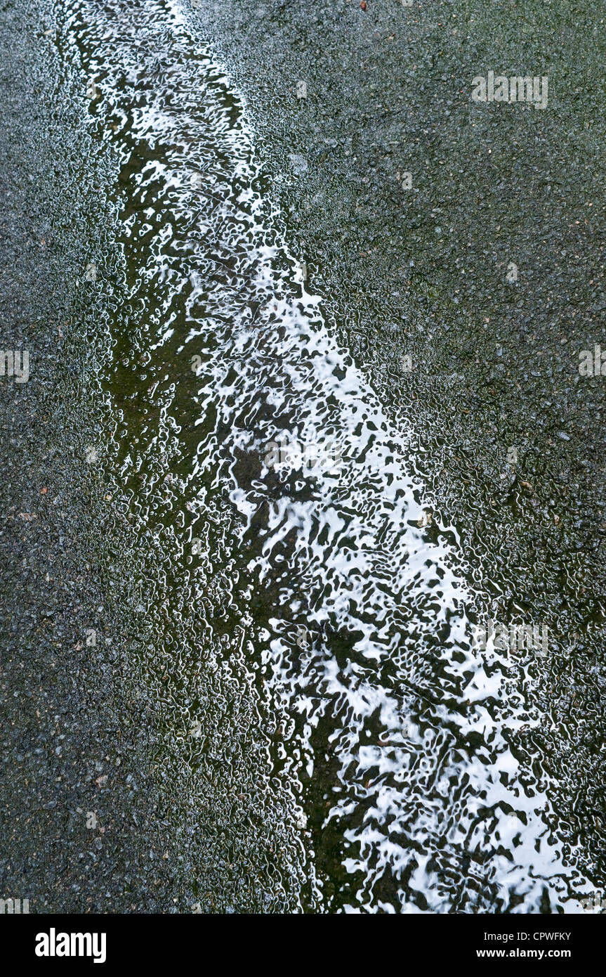 Alleyway water hi-res stock photography and images - Alamy