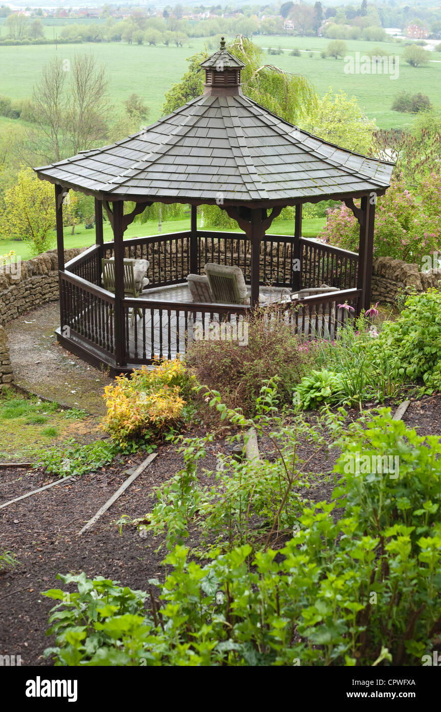 Garden pagoda hi-res stock photography and images - Alamy