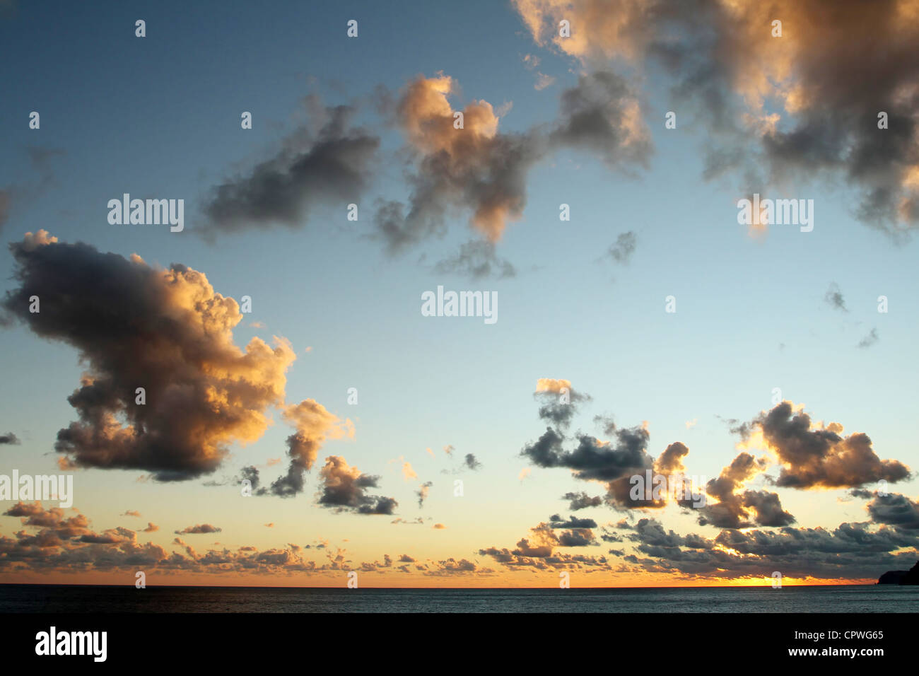 Beautiful color sunset hi-res stock photography and images - Alamy