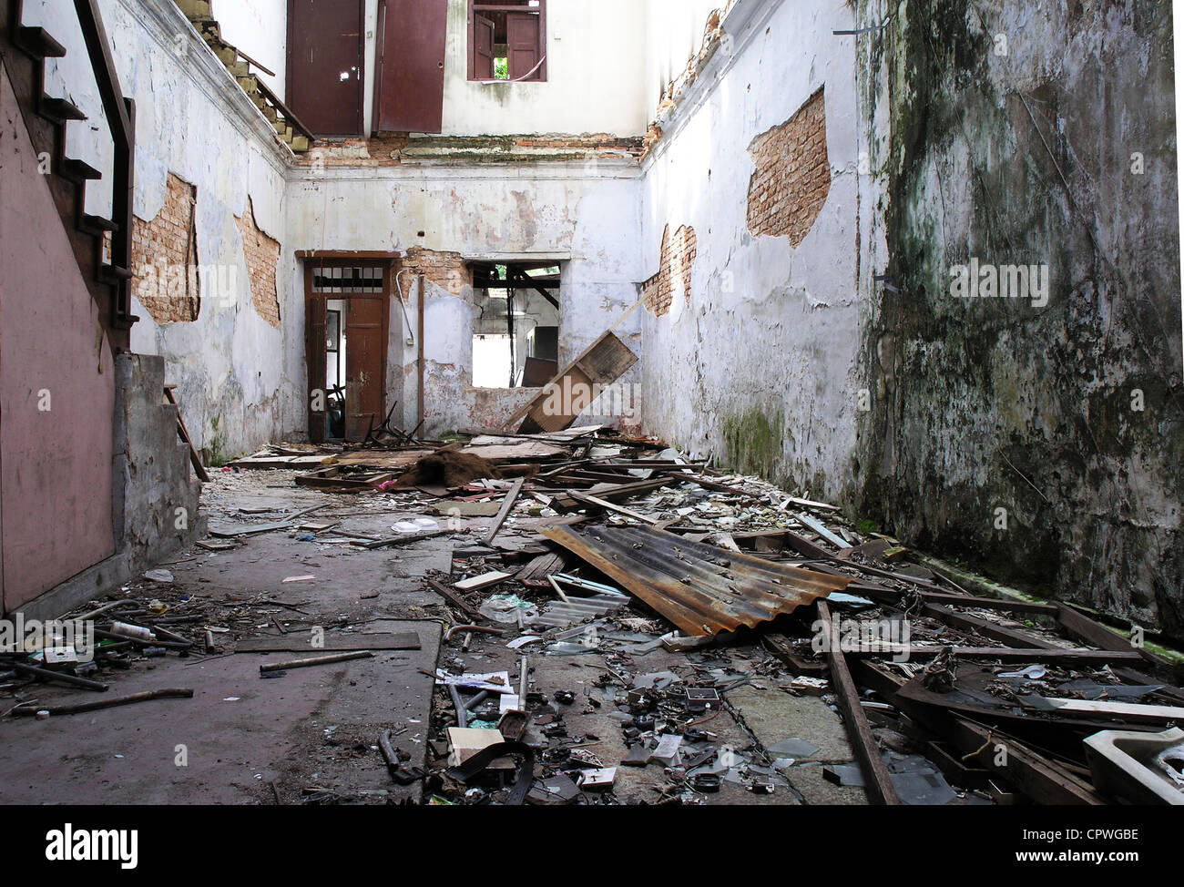 old burnt house Stock Photo - Alamy