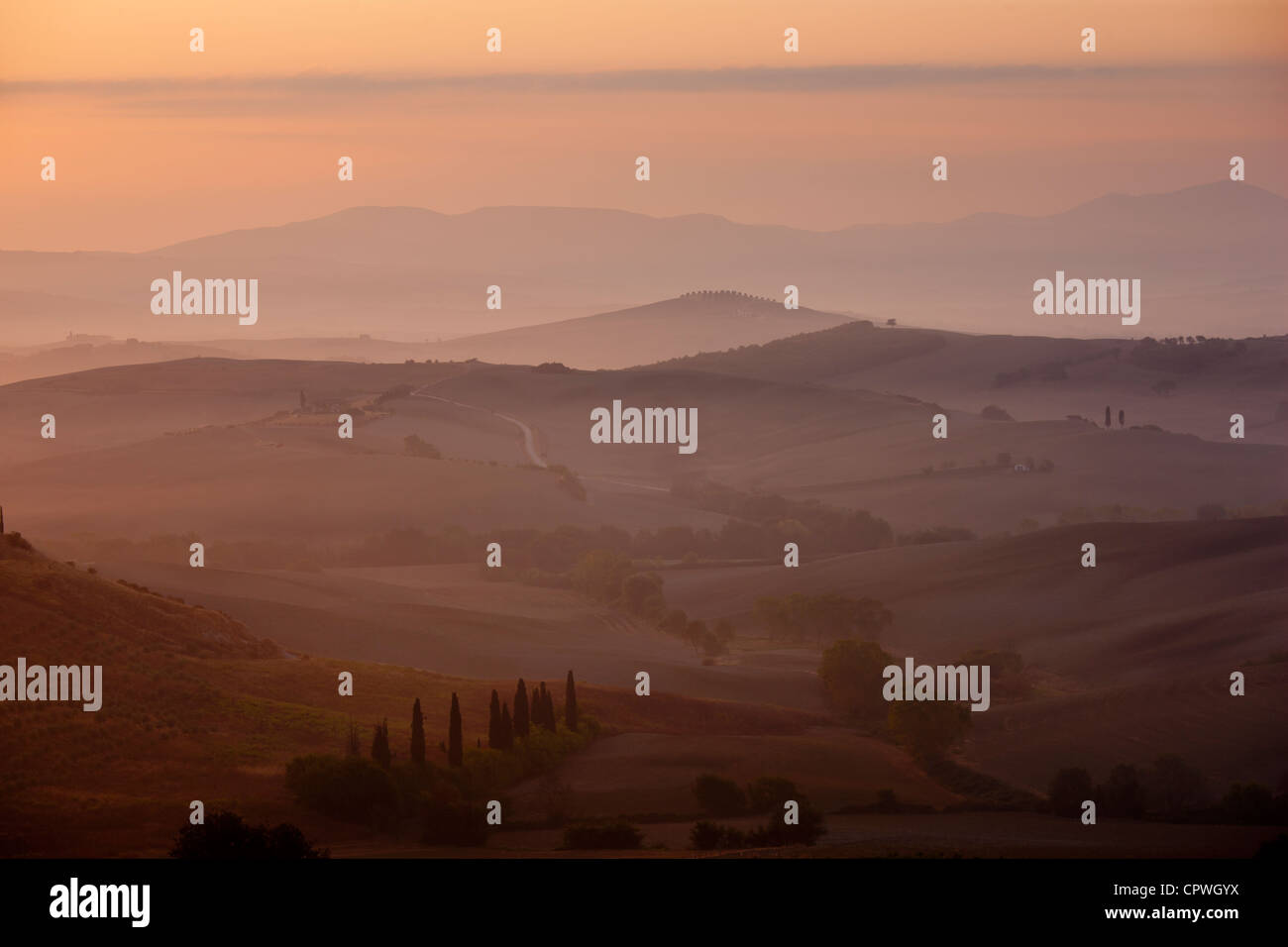 Tuscan landscapes hi-res stock photography and images - Alamy