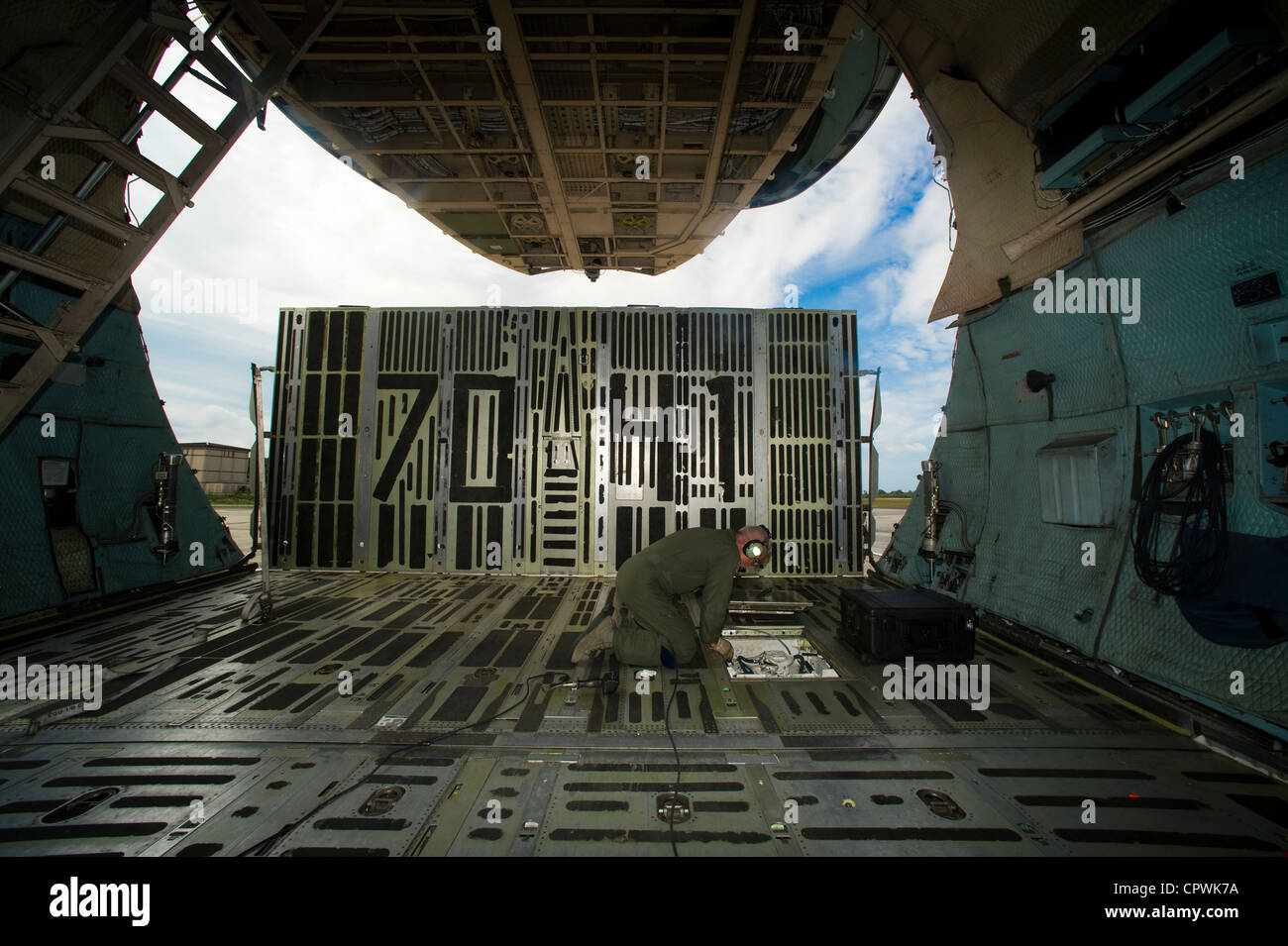 U s air force loadmaster senior hi-res stock photography and images - Alamy
