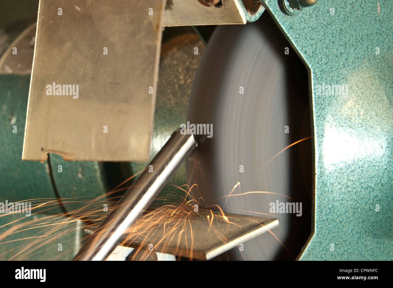 Sparks grind hi-res stock photography and images - Alamy