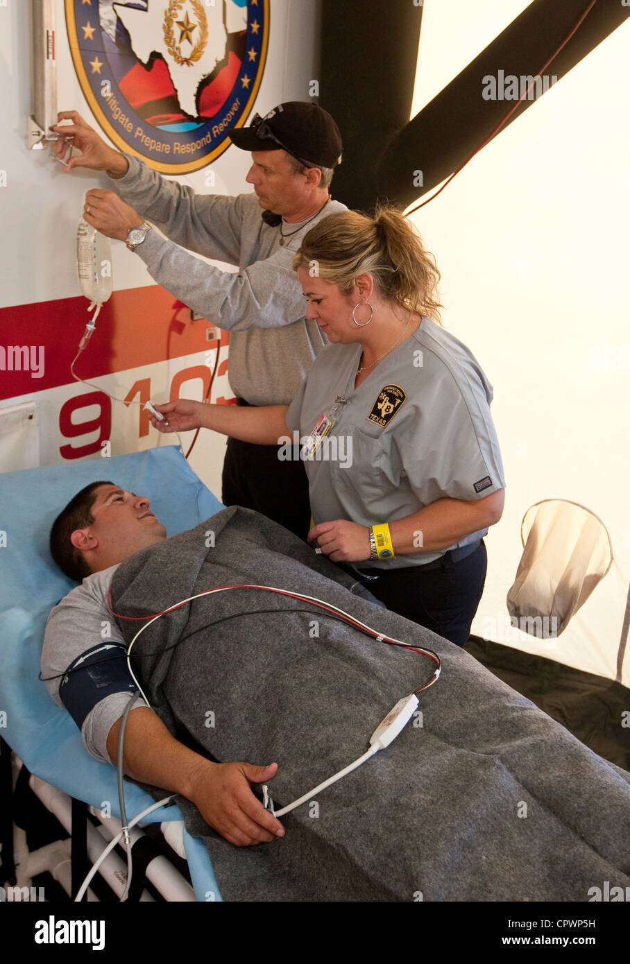 Emergency medical hi-res stock photography and images - Alamy