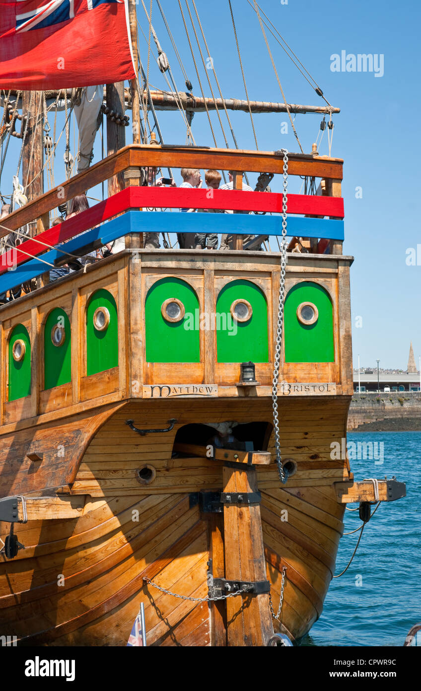 Old fashioned galleon ship in hi-res stock photography and images - Alamy