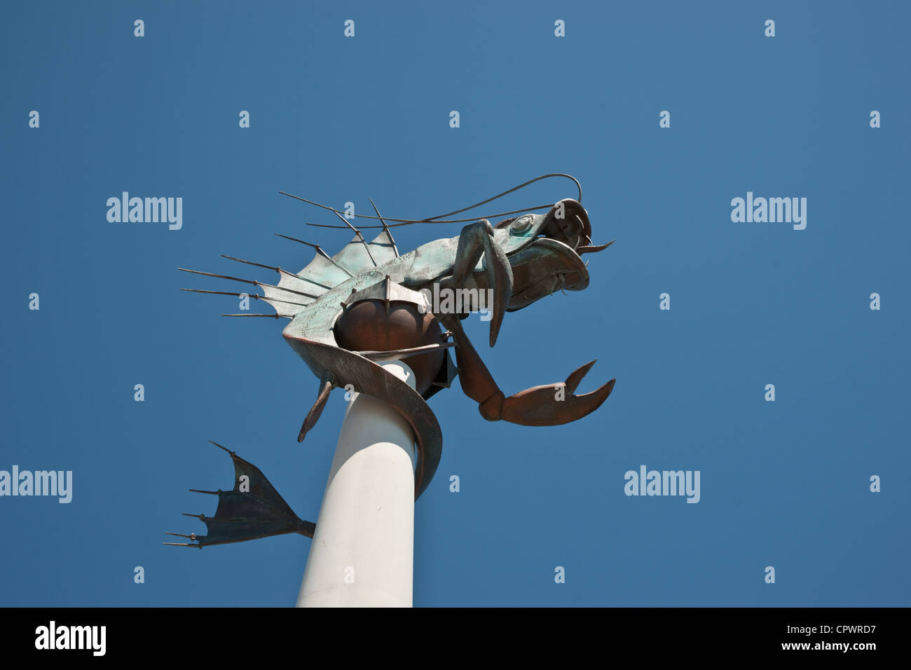 Bronze statue sculpture fish hi-res stock photography and images - Alamy