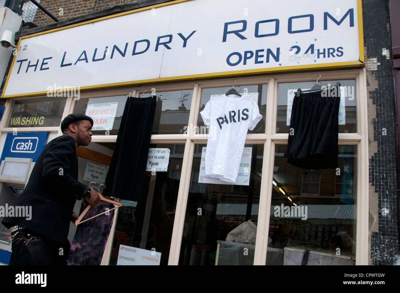 Local launderette hi-res stock photography and images - Alamy