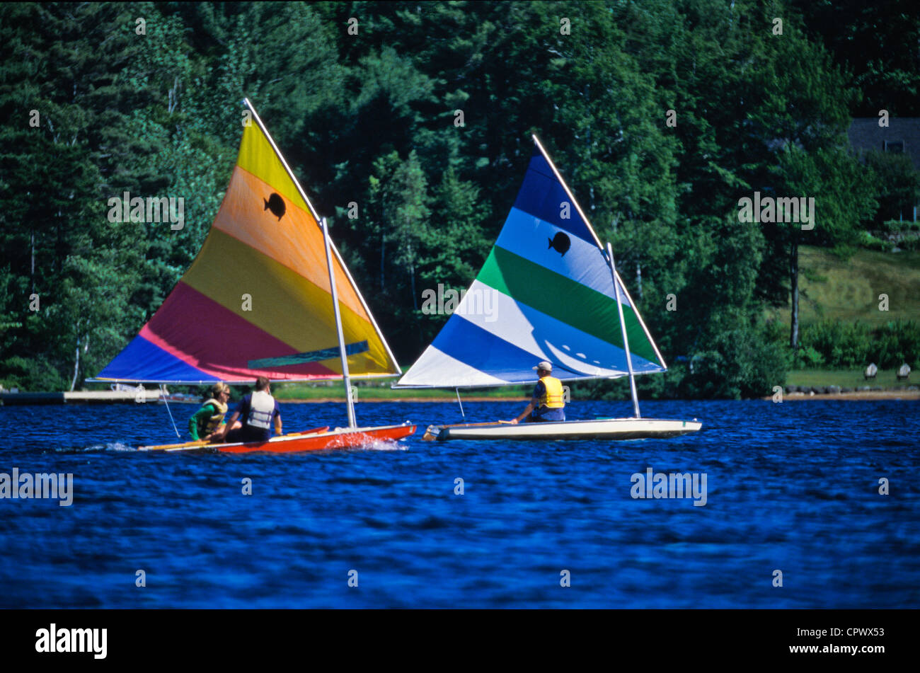 Vacation holiday boating fun on Lake Sunapee waters Stock Photo - Alamy