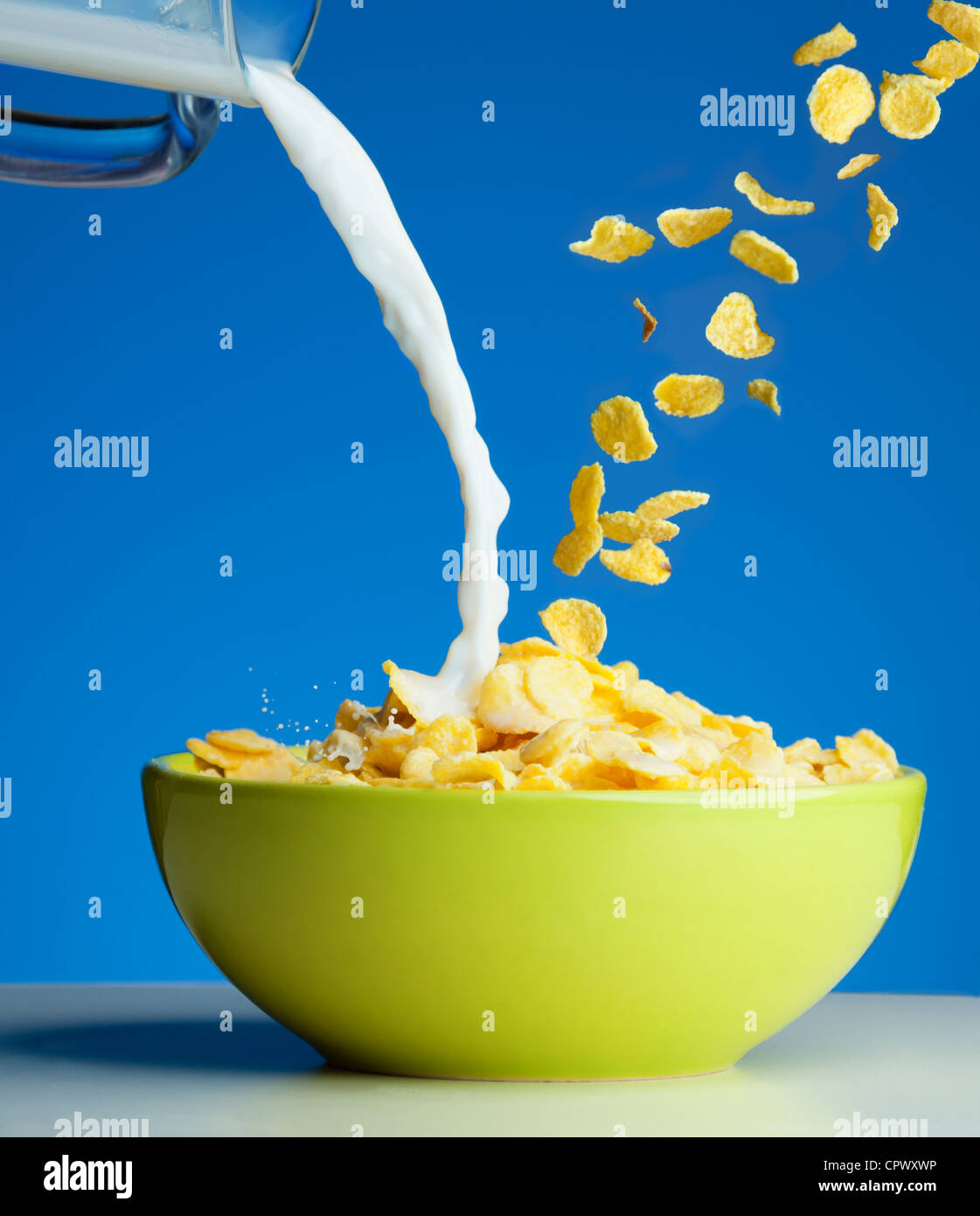 Cereal flakes falling glass bowl hi-res stock photography and images ...