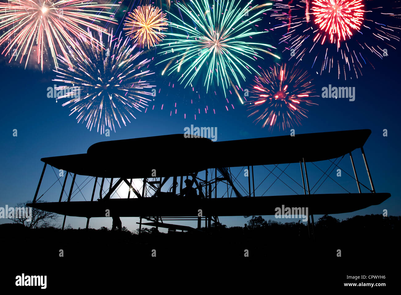 FIRST FLIGHT SCULPTURE (©STEVEN H SMITH 2003) WRIGHT BROTHERS NATIONAL ...