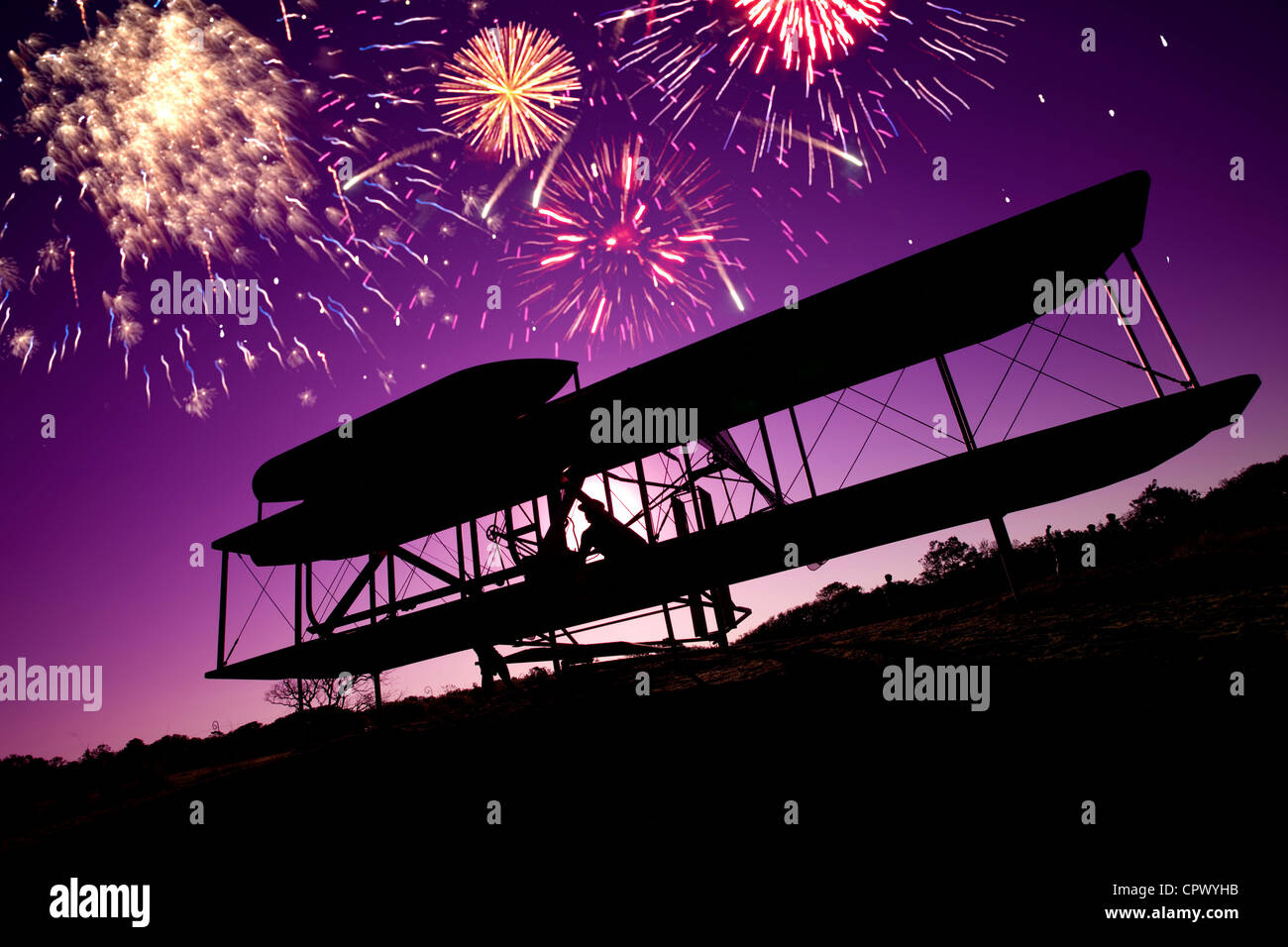 FIRST FLIGHT SCULPTURE (©STEVEN H SMITH 2003) WRIGHT BROTHERS NATIONAL ...