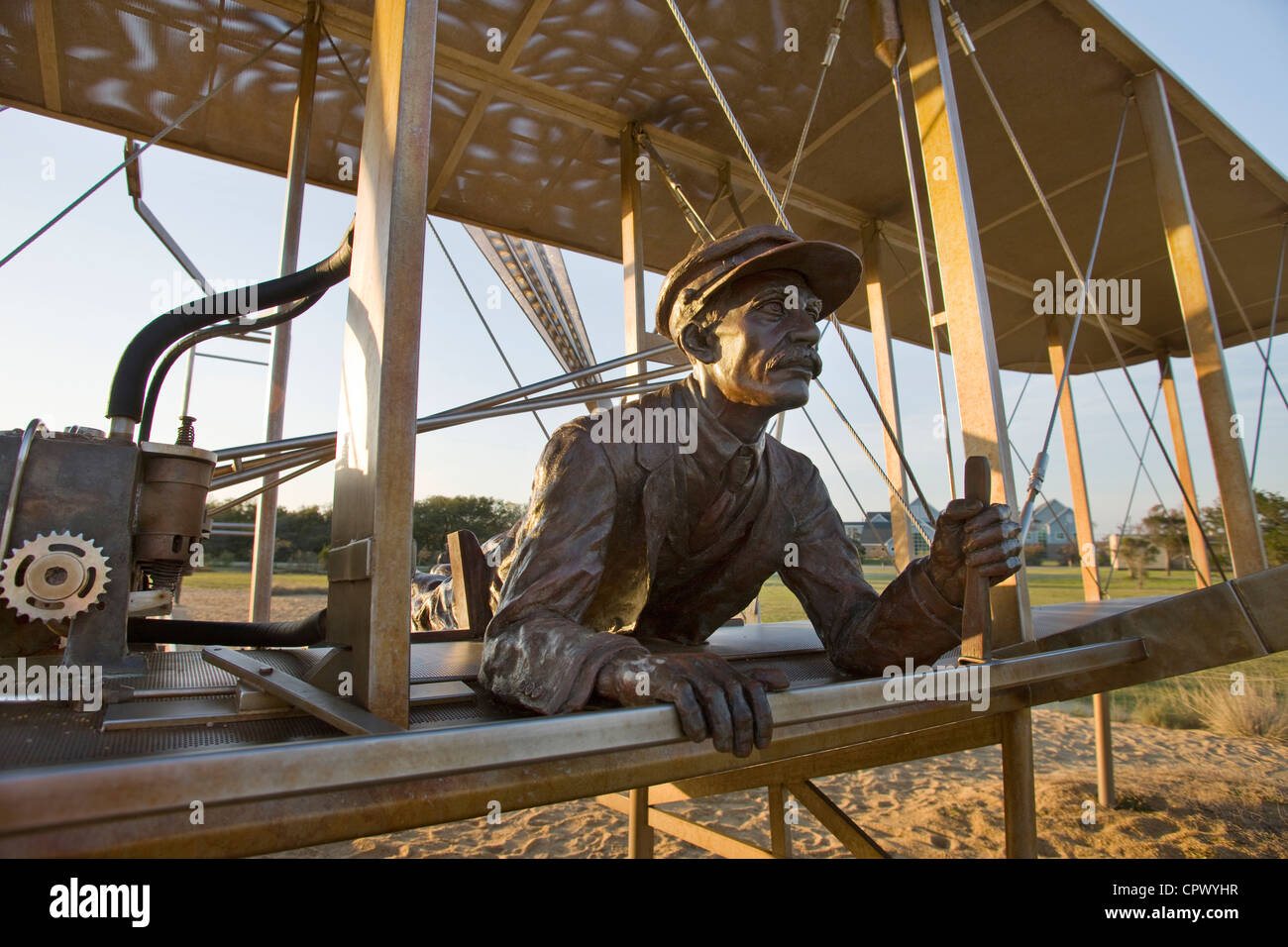 FIRST FLIGHT SCULPTURE (©STEVEN H SMITH 2003) WRIGHT BROTHERS NATIONAL ...