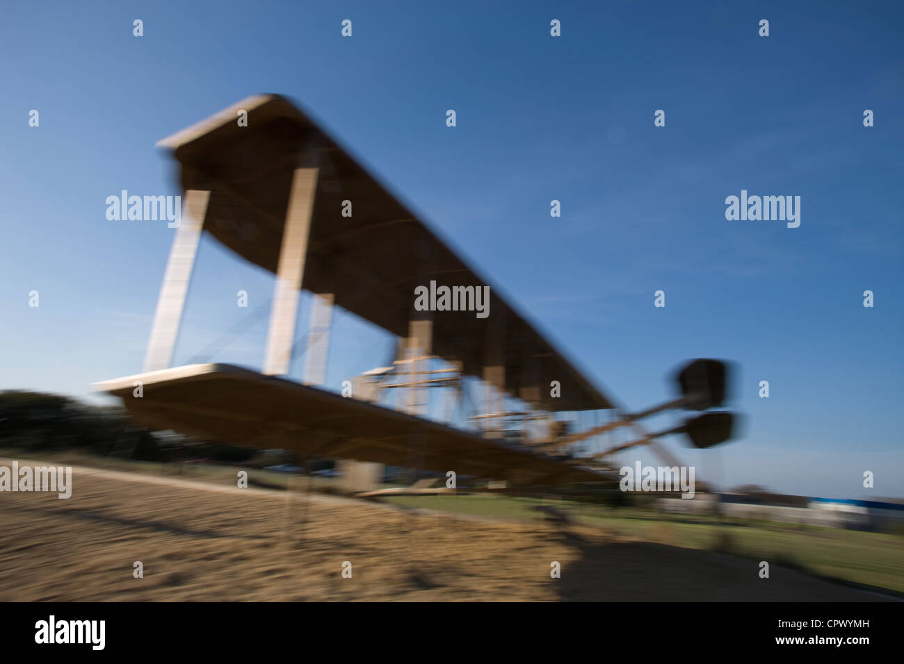 FIRST FLIGHT SCULPTURE (©STEVEN H SMITH 2003) WRIGHT BROTHERS NATIONAL ...