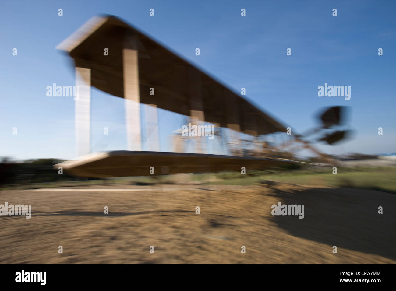 FIRST FLIGHT SCULPTURE (©STEVEN H SMITH 2003) WRIGHT BROTHERS NATIONAL ...