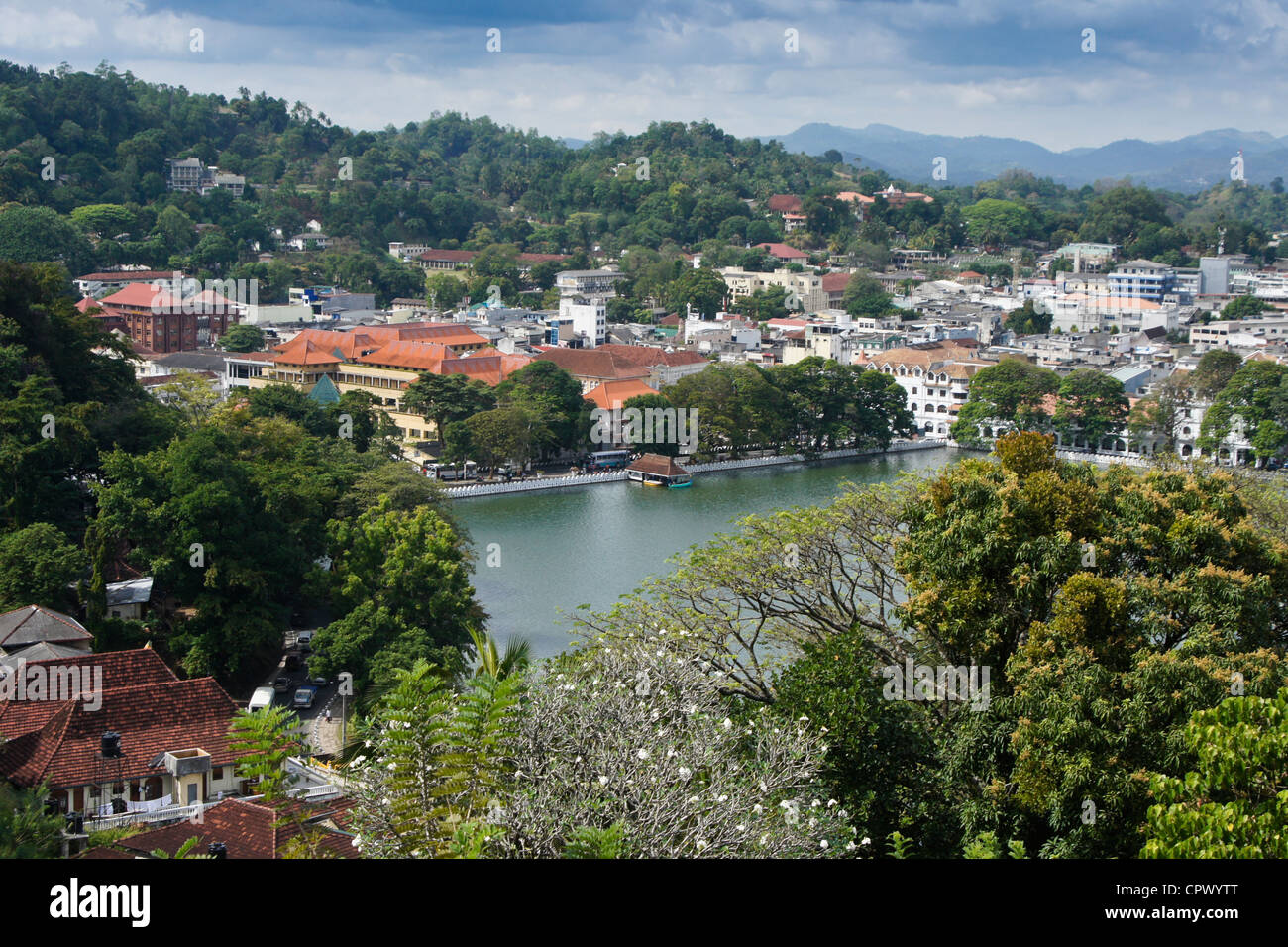 Kandy lake hi-res stock photography and images - Alamy
