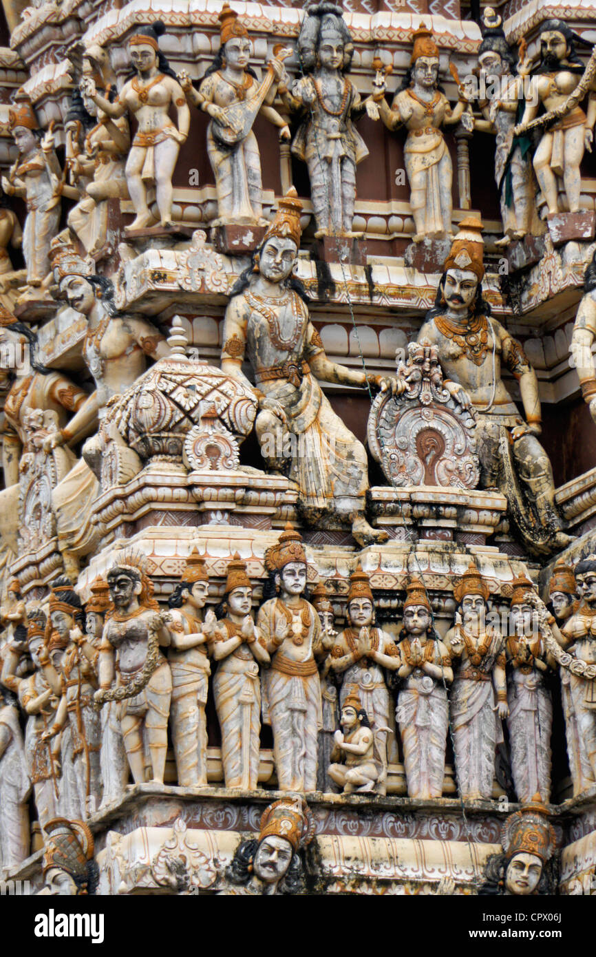 Figures on Sri Muthumariamman Thevasthanam Hindu temple, Matale, Sri ...
