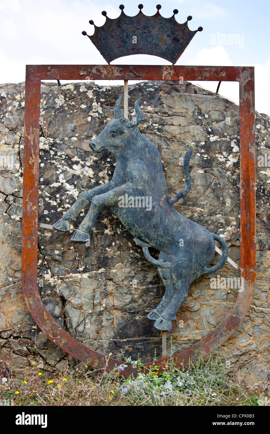 Dancing bull symbol at wine estate in region of Montalcino in Val D ...