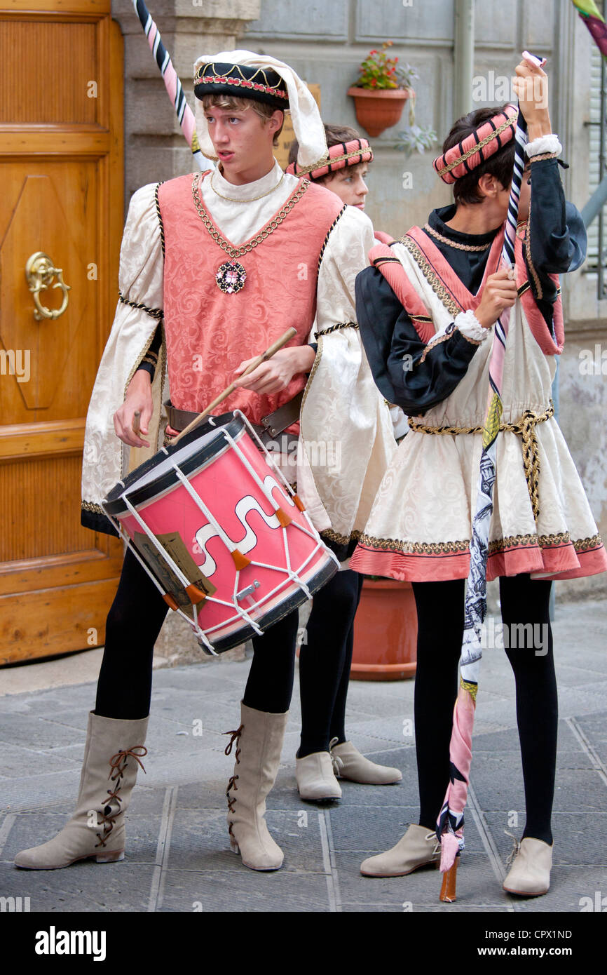 Livery men hi-res stock photography and images - Alamy