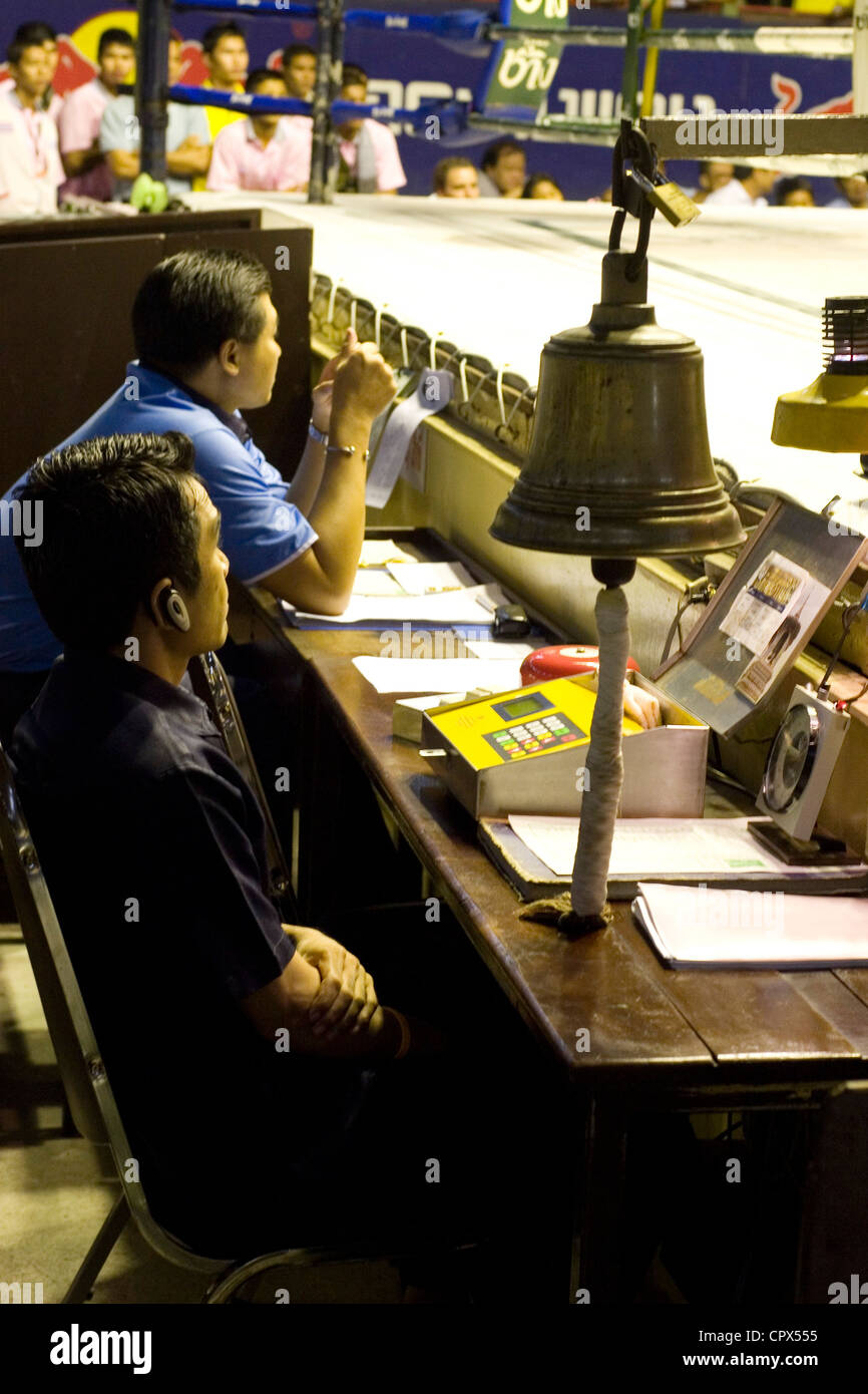 Boxing ring bell hi-res stock photography and images - Alamy