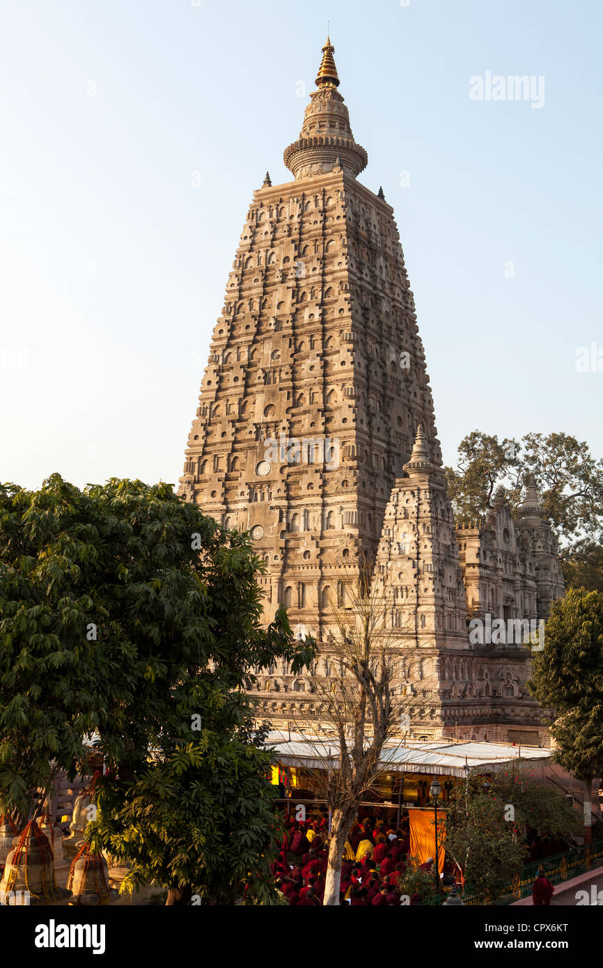 View of Mahabodhi Temple, Bodh Gaya, Bihar, India Stock Photo - Alamy