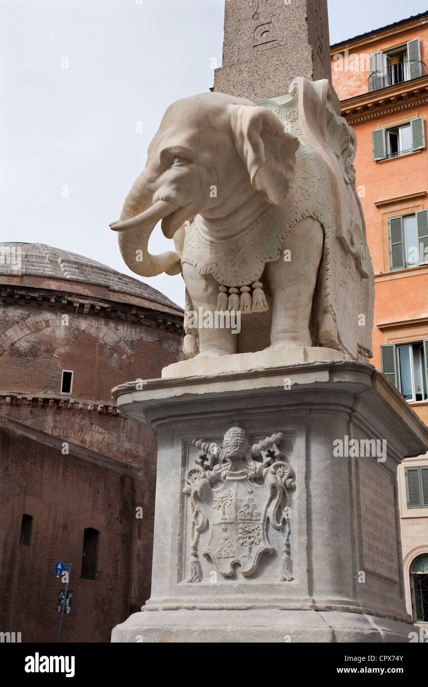 Rome - elephant and obelisk on Piazza Santa Maria sopra Minerva Stock ...