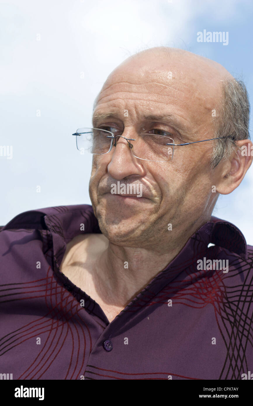 portrait of man - anger Stock Photo - Alamy