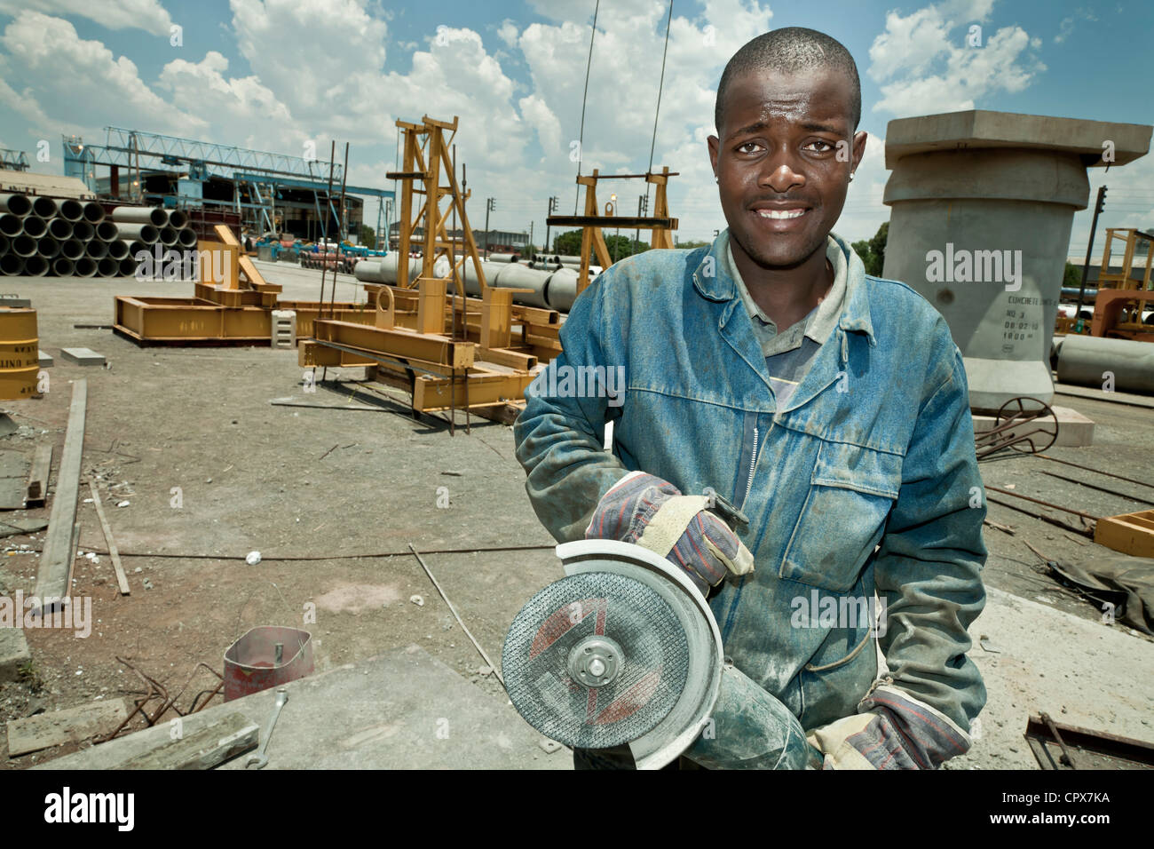 Black construction worker hi-res stock photography and images - Alamy