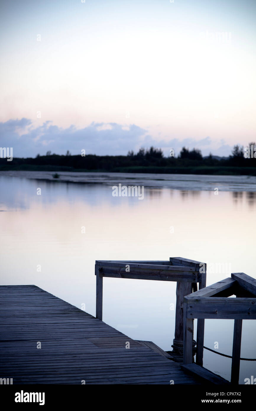 Dawn no one has lakes hi-res stock photography and images - Alamy