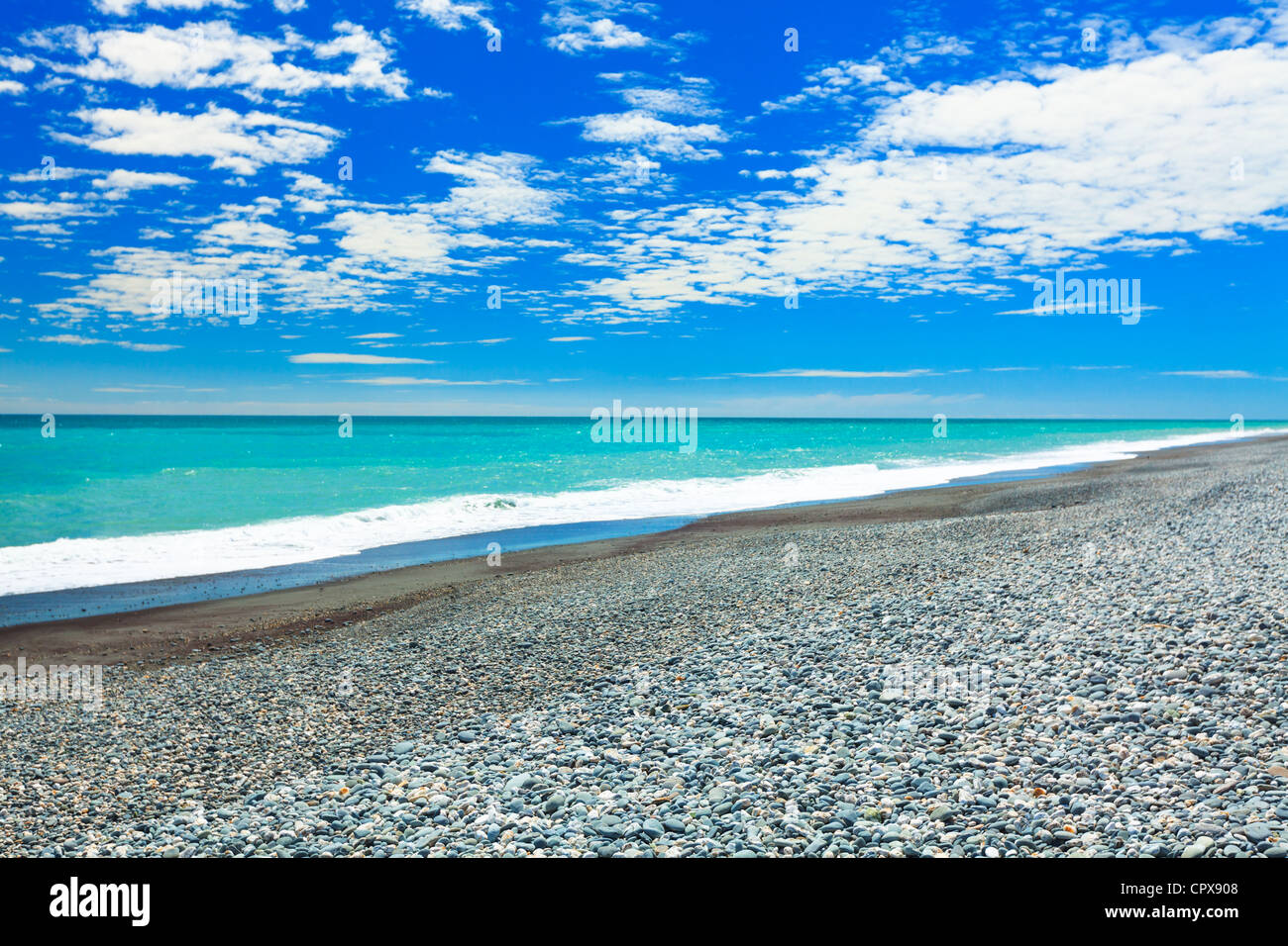 Pebble beach in new Zealand Stock Photo - Alamy