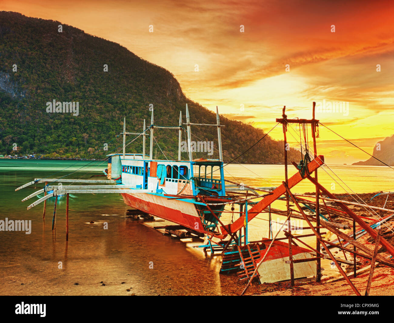 Palawan boat hi-res stock photography and images - Alamy