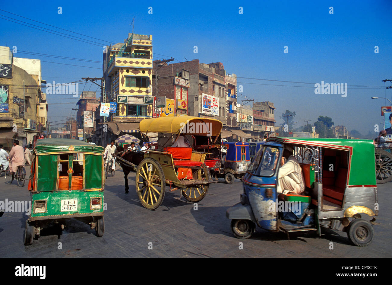 Pakistan, Lahore, street scene Stock Photo - Alamy