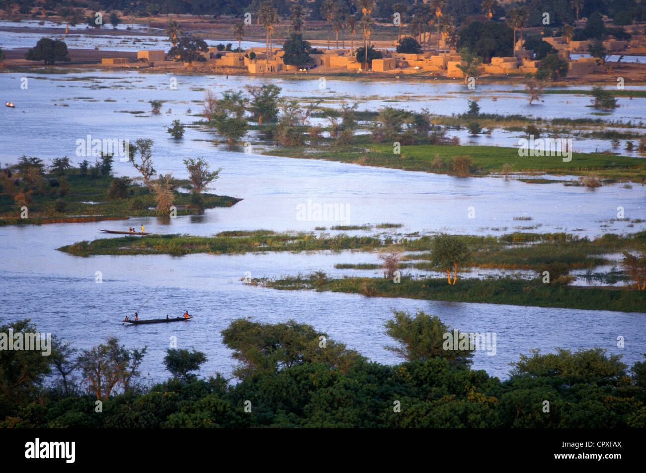 Mali, village in the Niger delta after the rainy season Stock Photo - Alamy