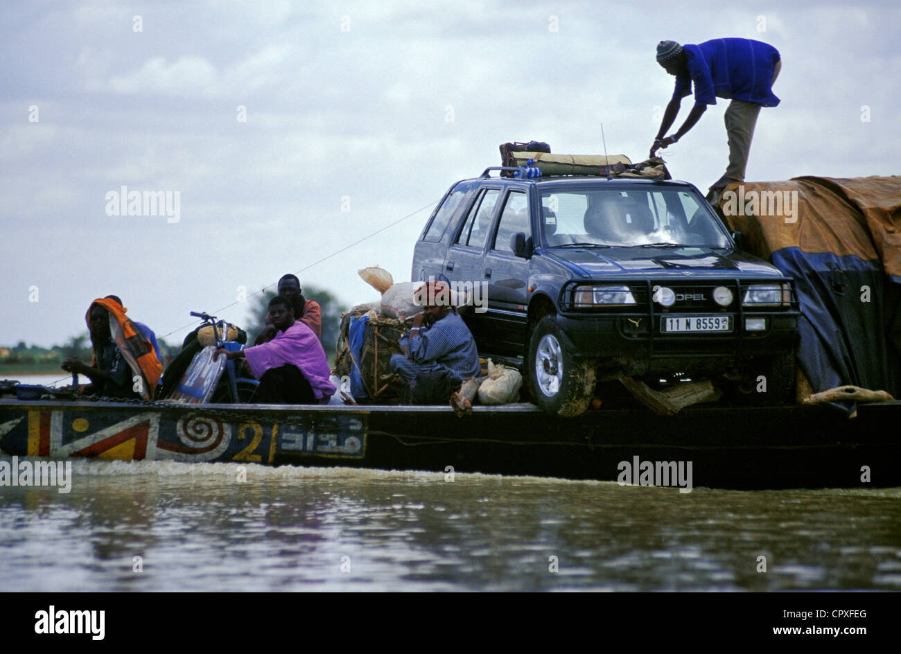 Boat Overloaded High Resolution Stock Photography and Images - Alamy