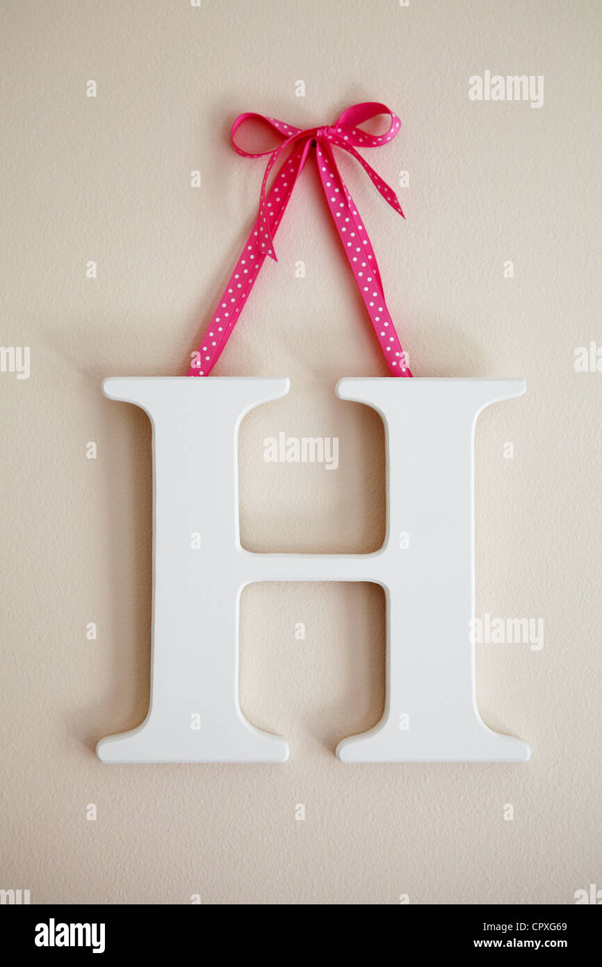 Letter h hi-res stock photography and images - Alamy