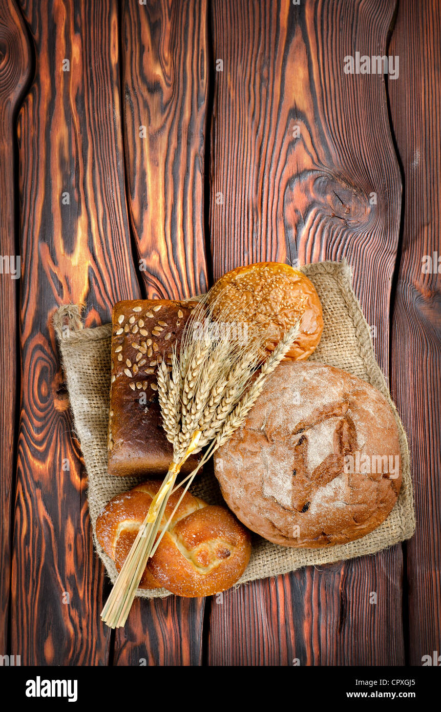 Full wheat bread hi-res stock photography and images - Alamy
