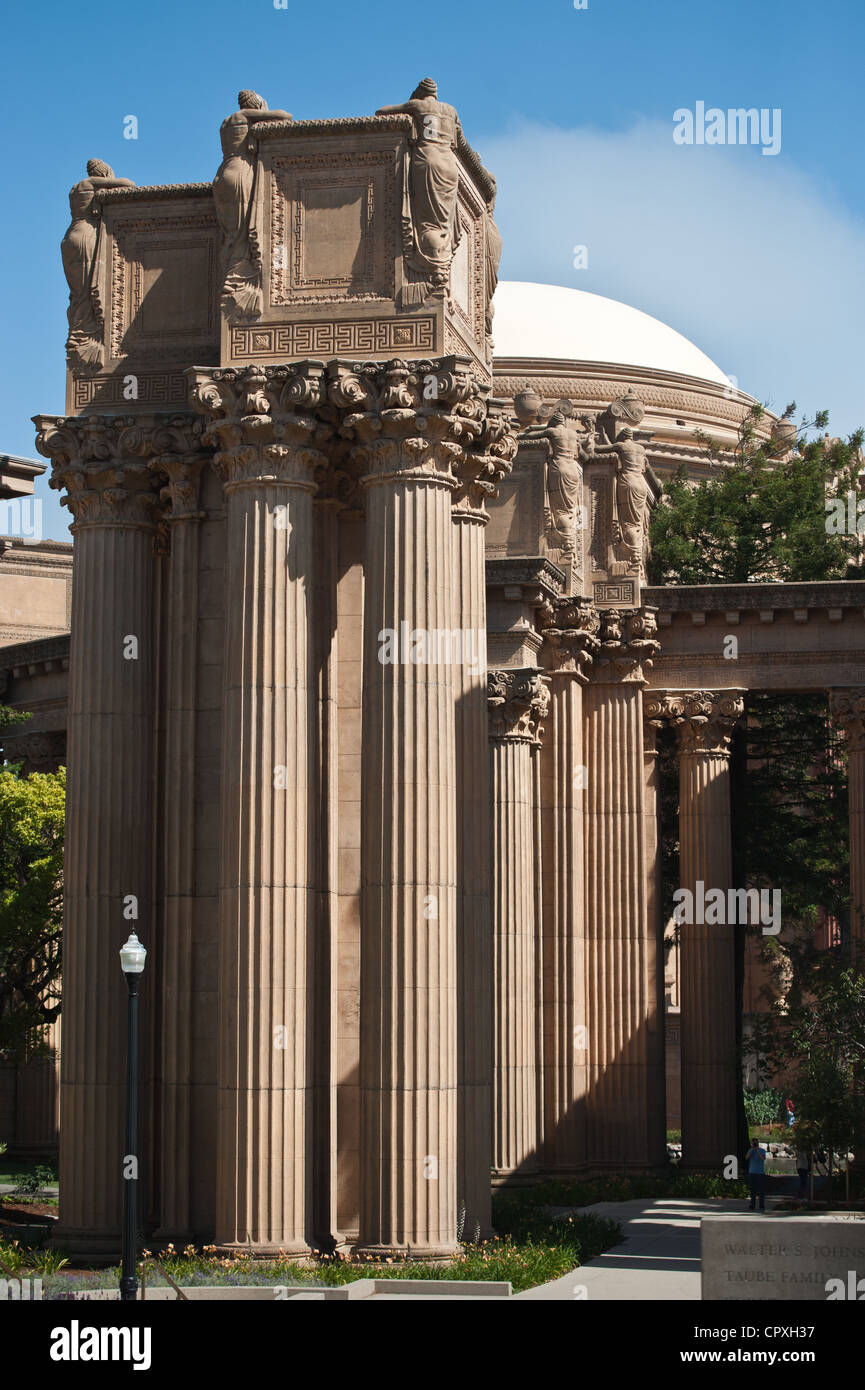 San francisco exploratorium museum hi-res stock photography and images ...