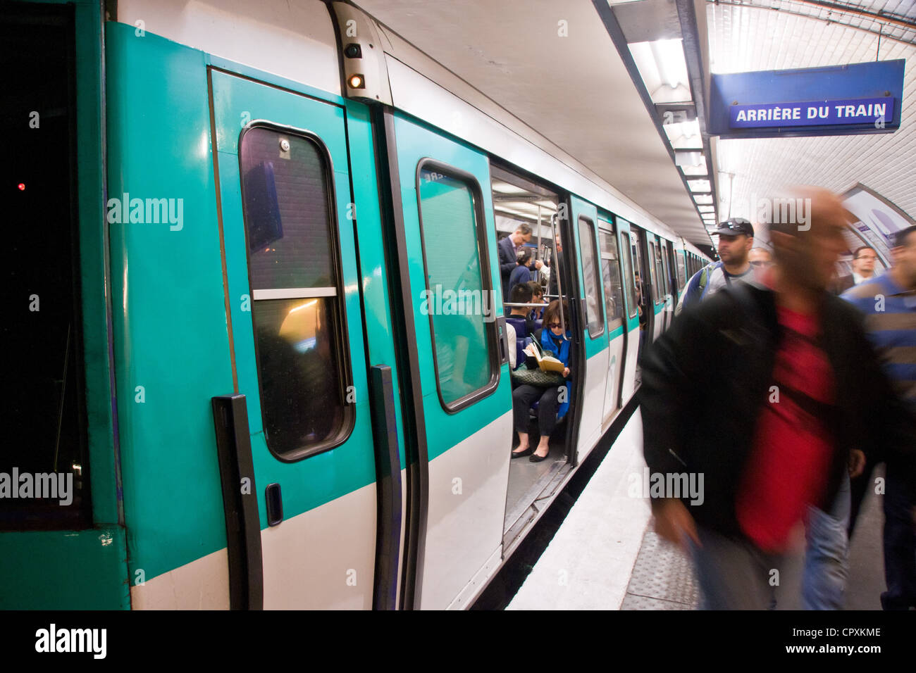 Crowded carriage metro train station hi-res stock photography and ...