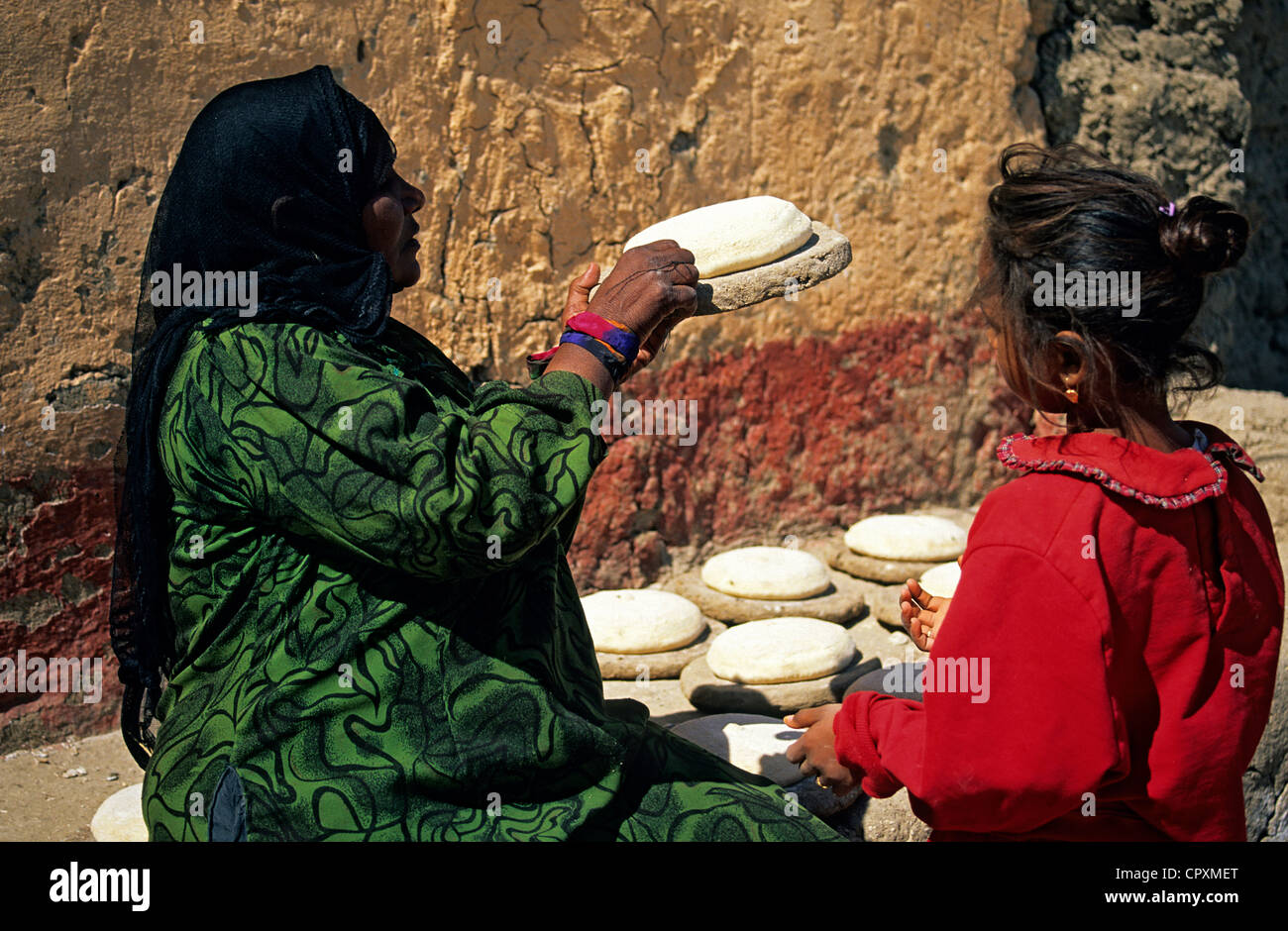 Egypt, Upper Egypt, Nile Valley, daily life scene in a village in the ...