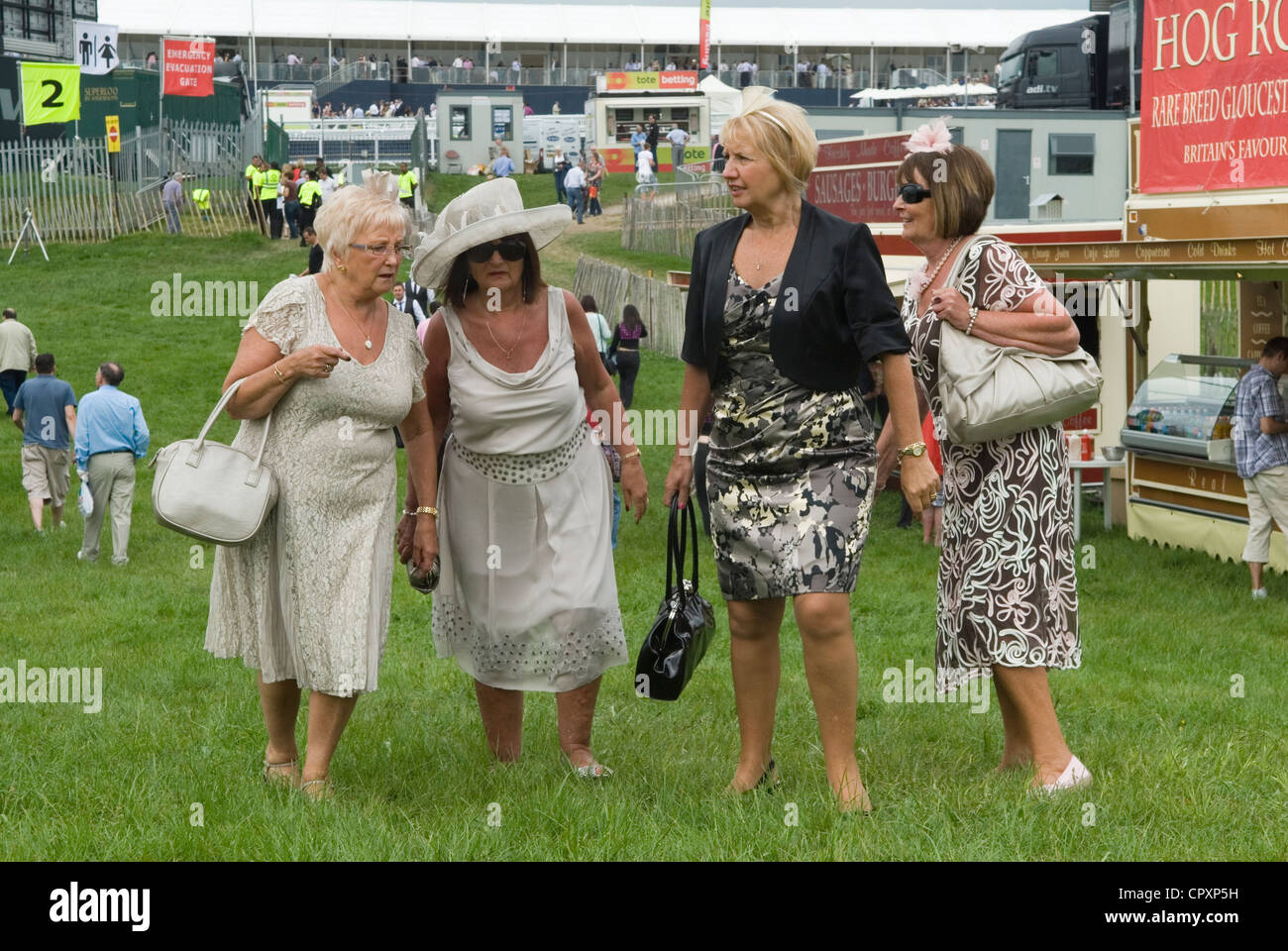 Epsom derby ladies hi-res stock photography and images - Alamy