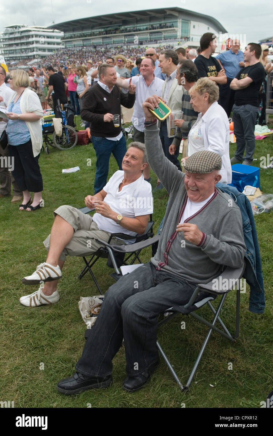 Smiling horse celebrating hi-res stock photography and images - Alamy