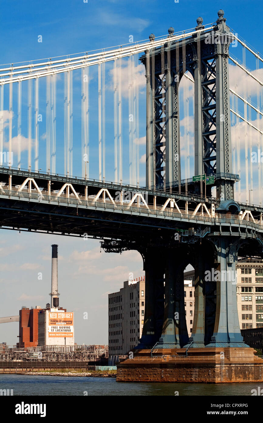 United States, New York City, Manhattan Bridge dated 1909 on the East ...