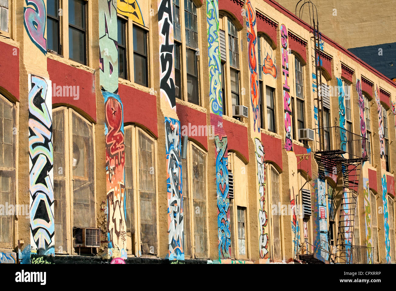 United States, New York City, Queens, Crane Street, 5 Pointz, artists ...