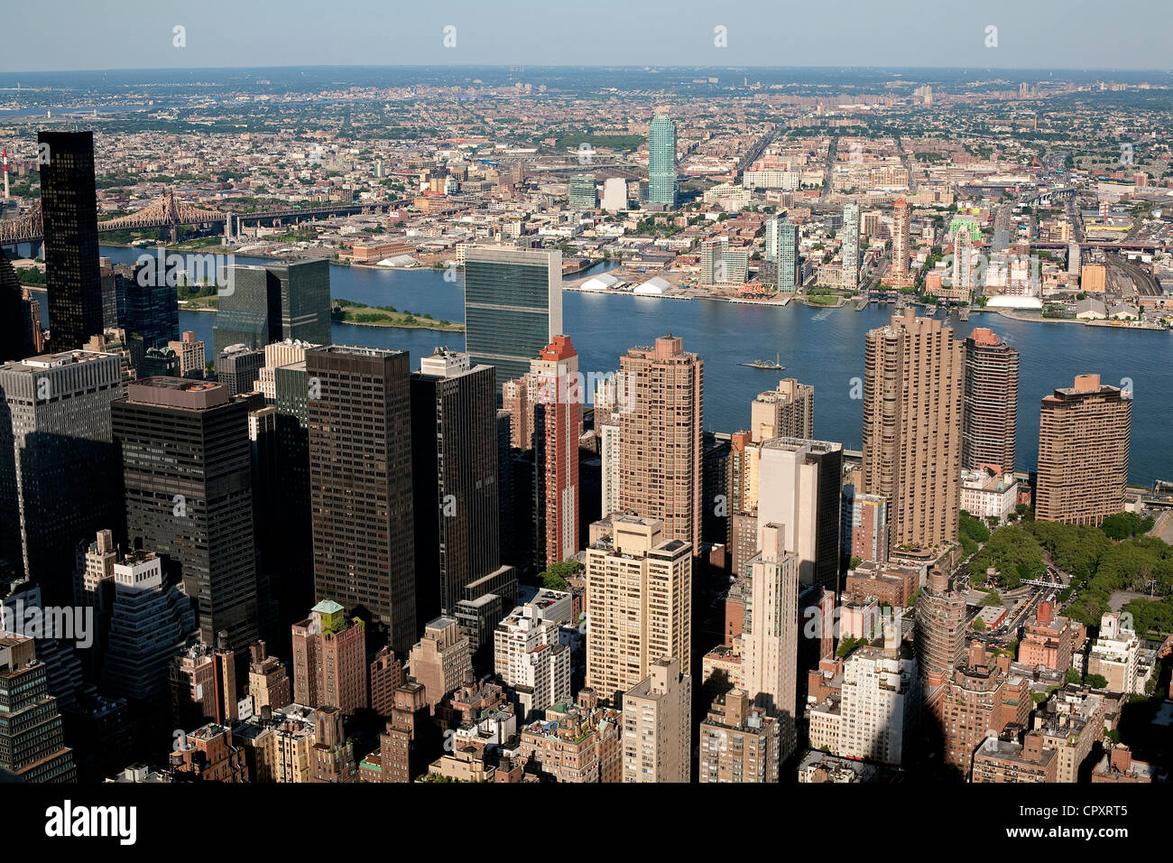 Manhattan bridge view from hi-res stock photography and images - Alamy