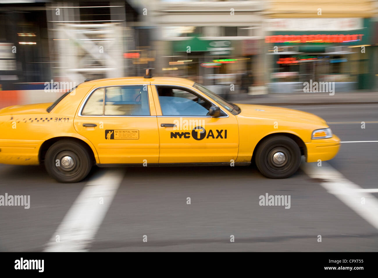 United States, New York City, Manhattan, Uptown, NYC yellow cab Stock ...
