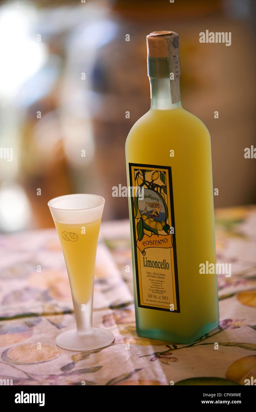 Limoncello amalfi coast hi-res stock photography and images - Alamy
